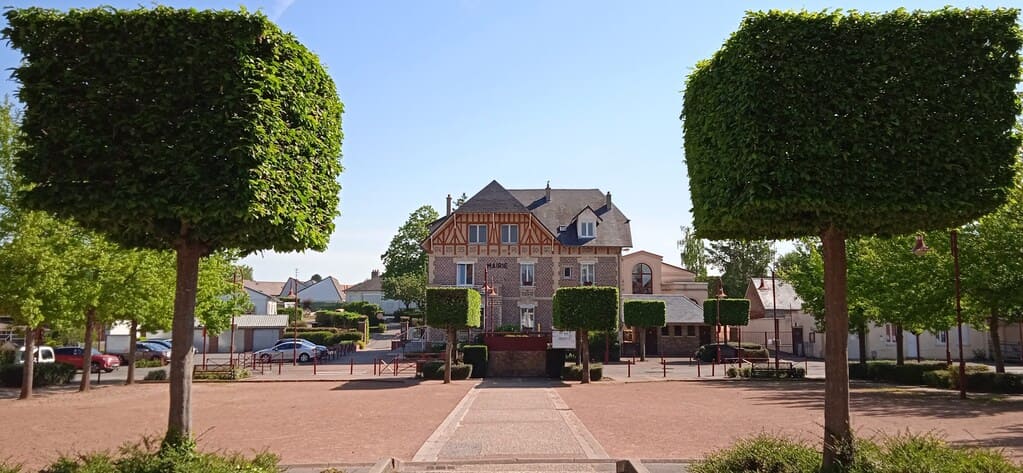 LA MAIRIE - Commune de Charmes